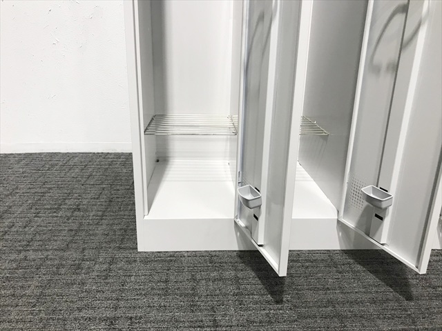 3人用ロッカー TLK型 TLK-S3[豊国工業][中古]|ロッカー-ロッカーオフィス家具（中古）通販ならHappy（ハッピー）